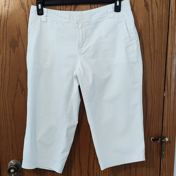Old Navy | Pants & Jumpsuits | Old Navy White Cotton Capris Excellent ...